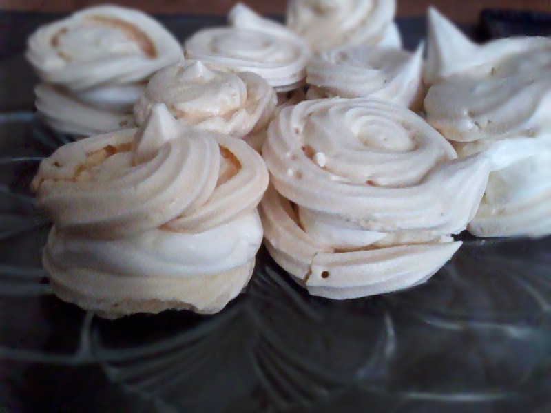 Cytrynowe bezy | Moje Wypieki