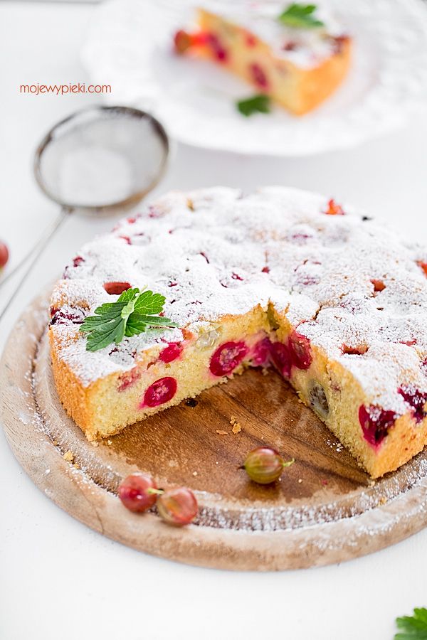 Prosty placek budyniowy z agrestem - Moje Wypieki