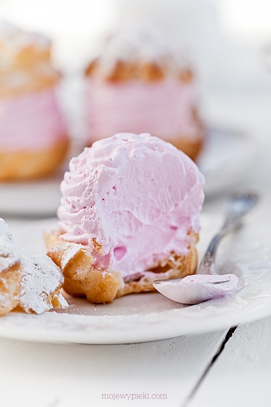 Ptysie z porzeczkową pianką - Moje Wypieki